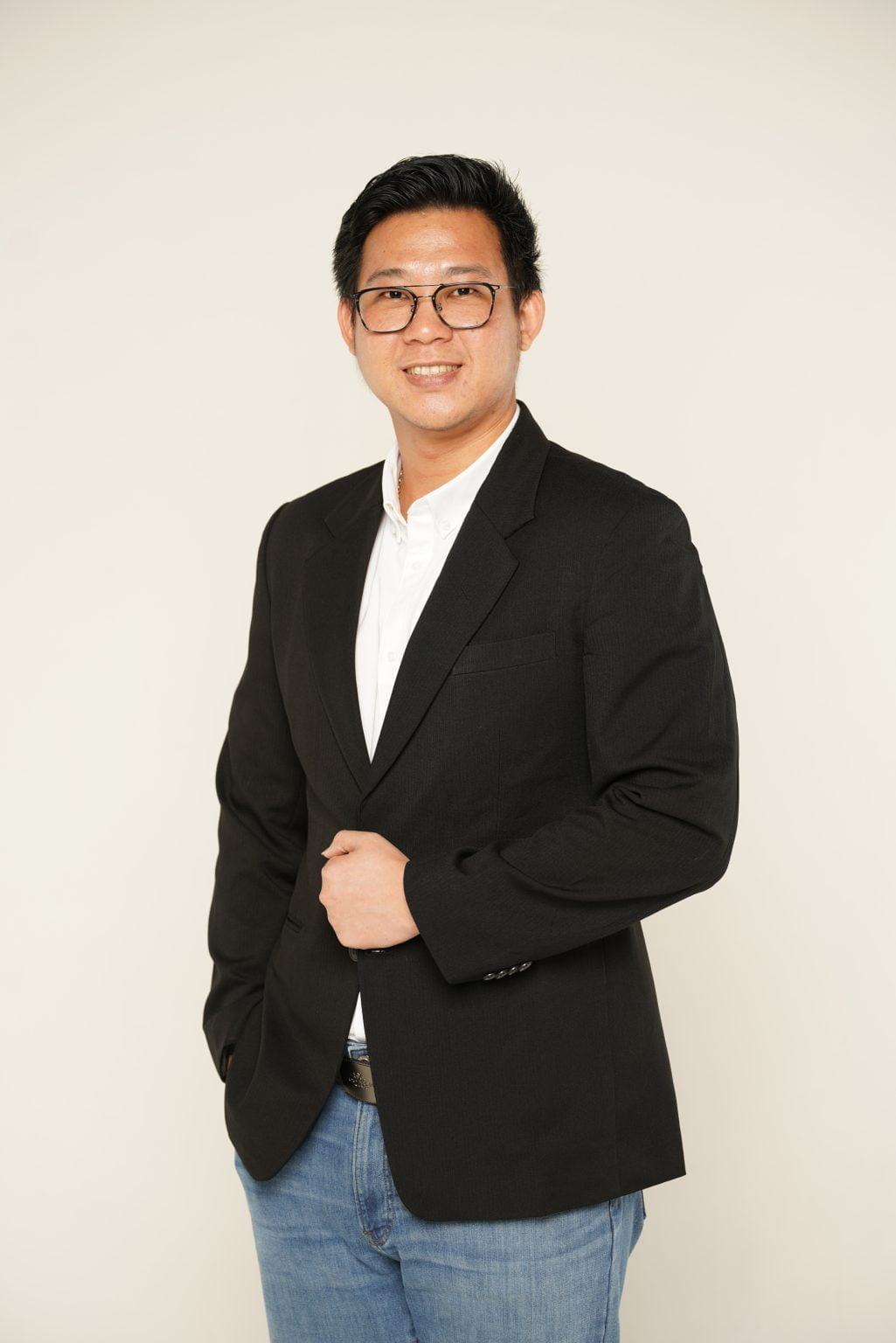 About Management - Central Data Technology